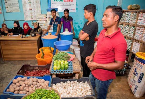 A day on the front line with the Rohingya refugees | World Food Programme