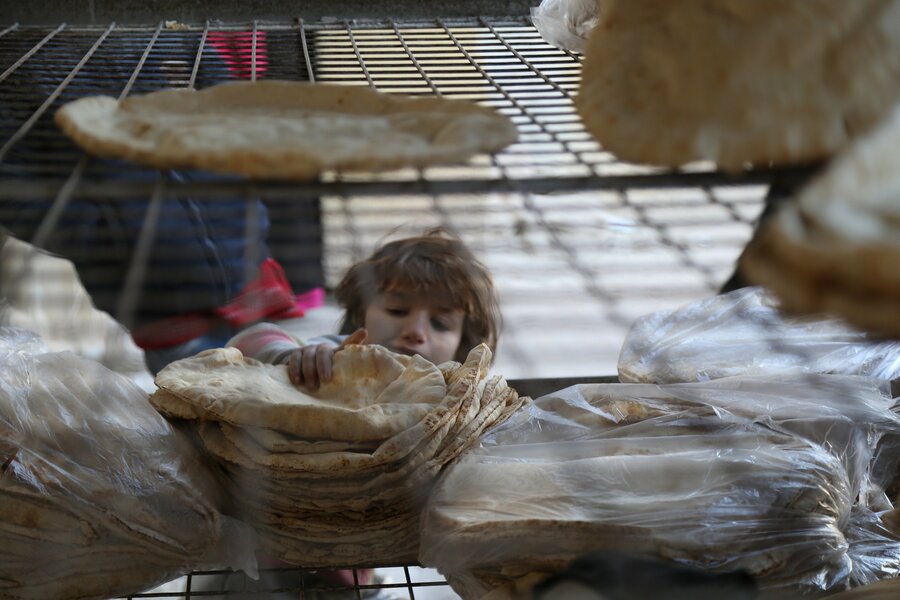 World Baking Day: The entrepreneur supplying bread to 90,000 Syrians ...