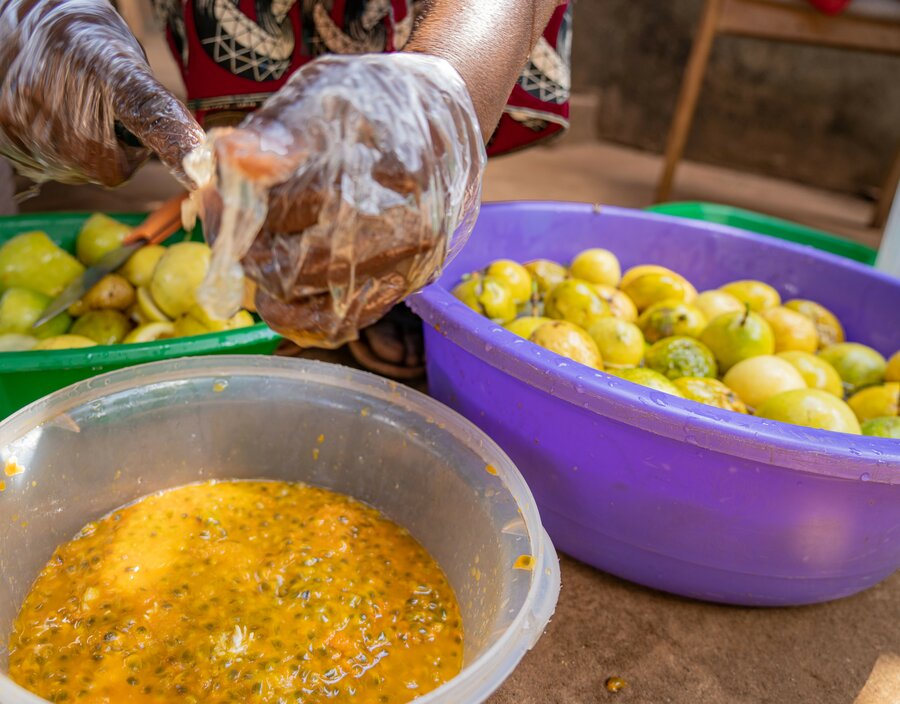 Freshly squeezed business idea brings nutrients for Malawian mothers ...