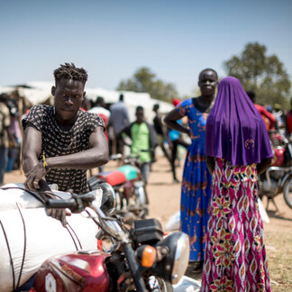 Emergency and transition programming | World Food Programme