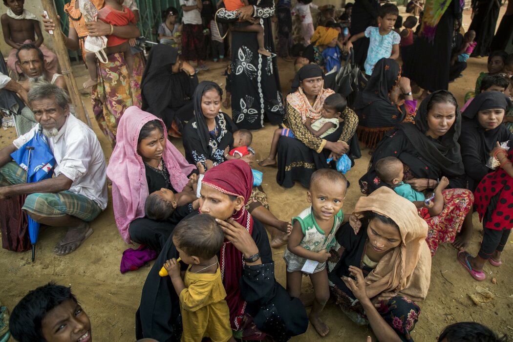 A day on the front line with the Rohingya refugees | World Food Programme